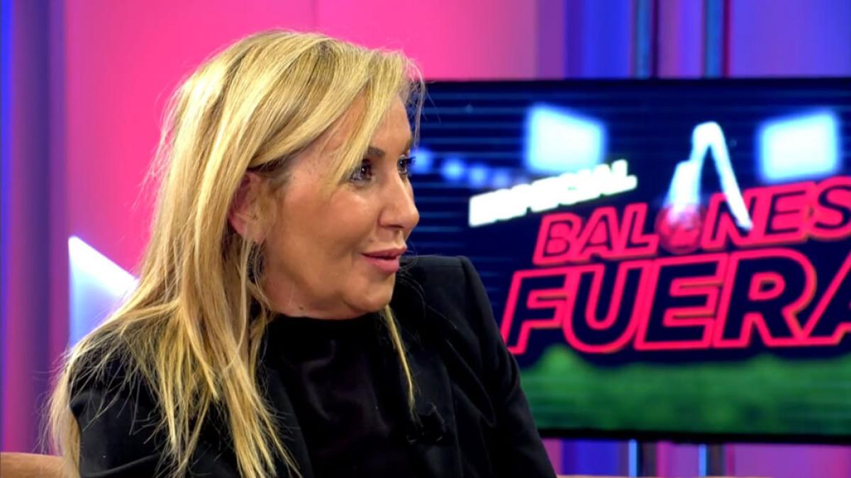 María Tato y la documentación de la votación para las sedes del Mundial