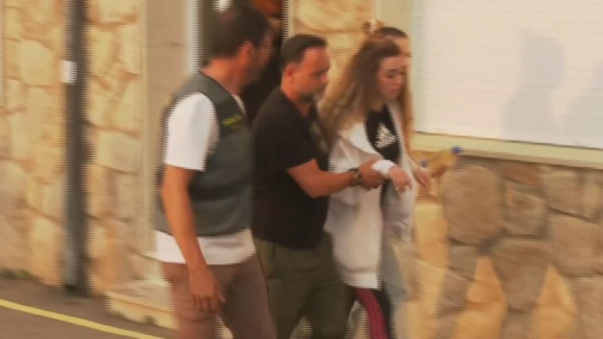 Rute Cardoso y la madre de Diogo Jota, devastadas a la salida de la ...