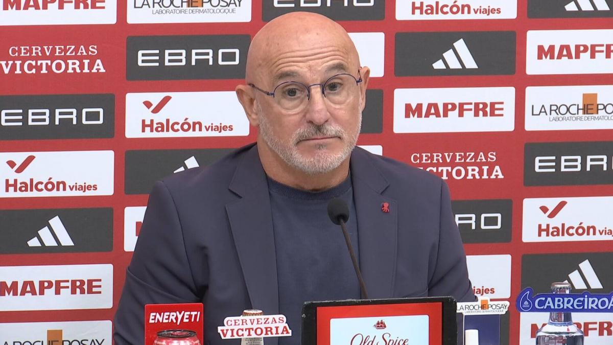 Luis de la Fuente apoya a Íñigo Pérez tras lo sucedido con Balliu