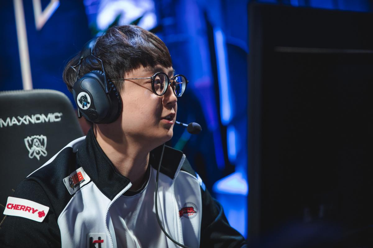 Mata completa el nuevo ten-man roster de SKT | LCK