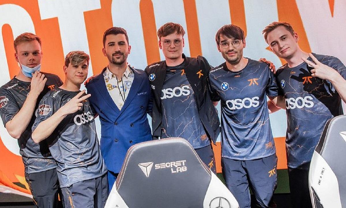 Fnatic cambia de suplente para la fase de grupos de Worlds 2022
