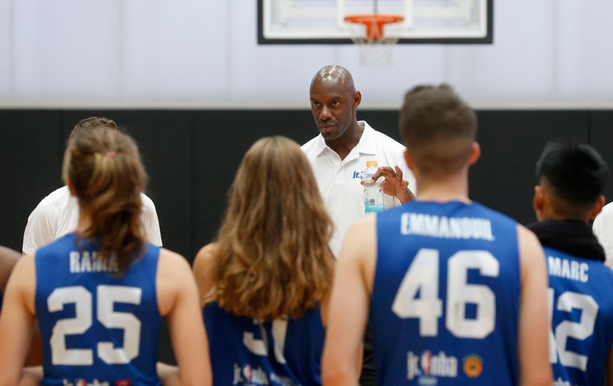 El gran Francisco Elson acerca la NBA a Valencia - ElDesmarque