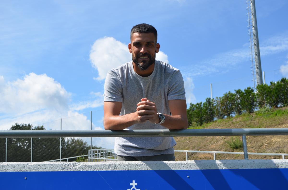 Moyá 'Inspira' a los Futbolistas de la Premier con su teoría