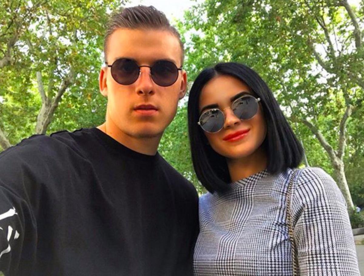 Lunin se Declara a su Novia y Mujer Anastasia Tamazova en Zorrilla