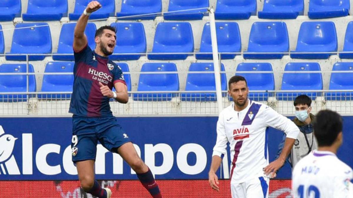 Fichajes Valencia CF: Rafa Mir posible llegada en verano